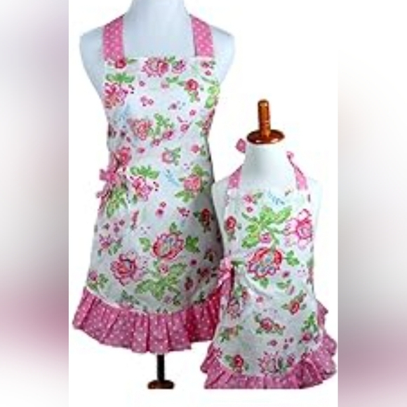 Bumblebee Linens | Other | Bumblebee Linenslittle Girls Apron | Poshmark